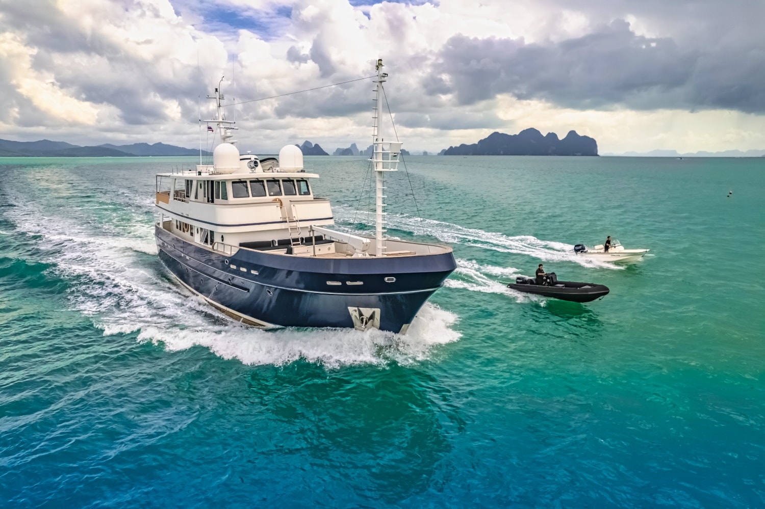 Cheoy Lee Explorer Yacht, Formerly Owned by Jimmy Buffett, Goes to ...