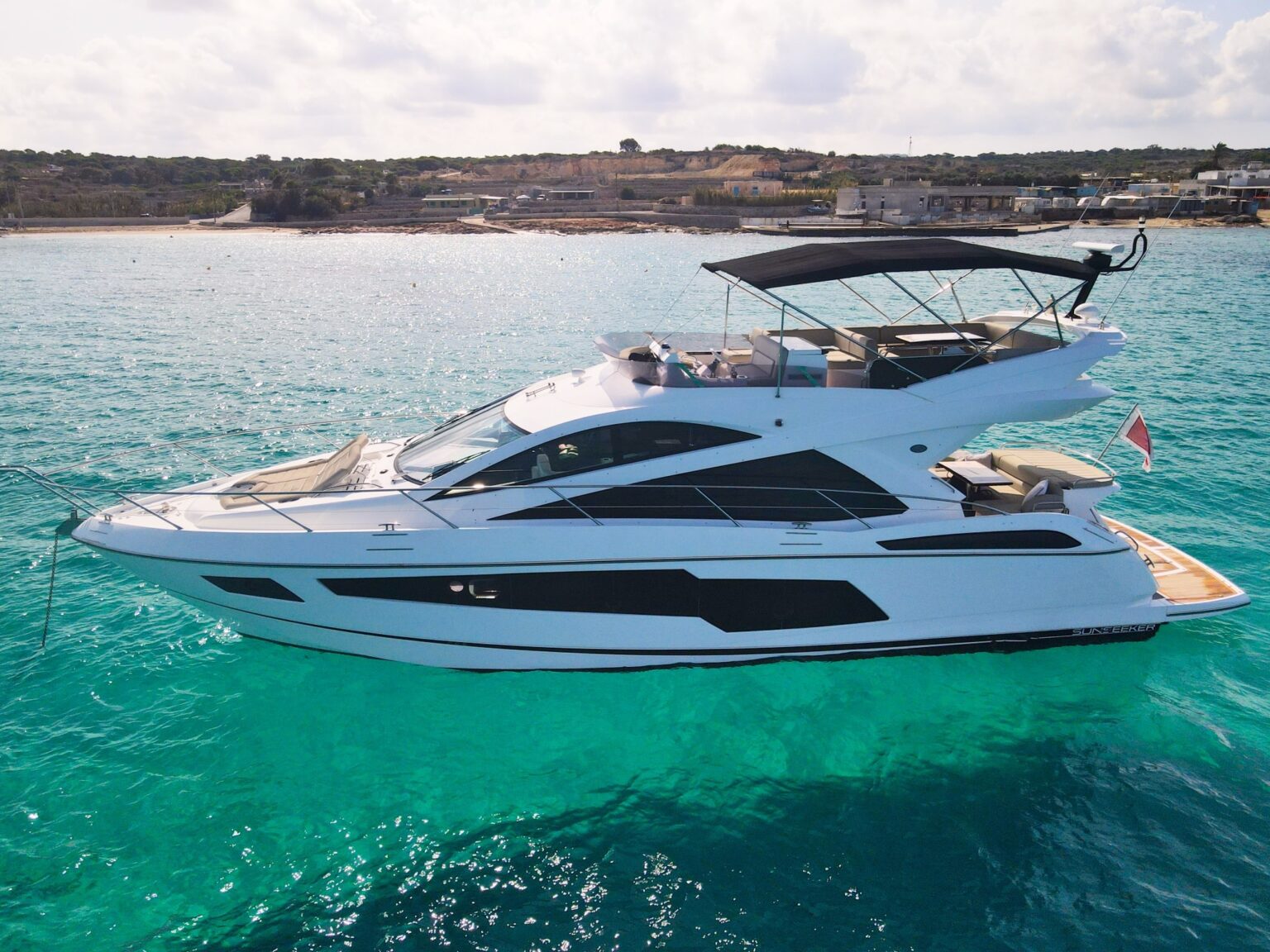 Sunseeker Yacht Specs | Used 2015 Sunseeker Yacht Price ...