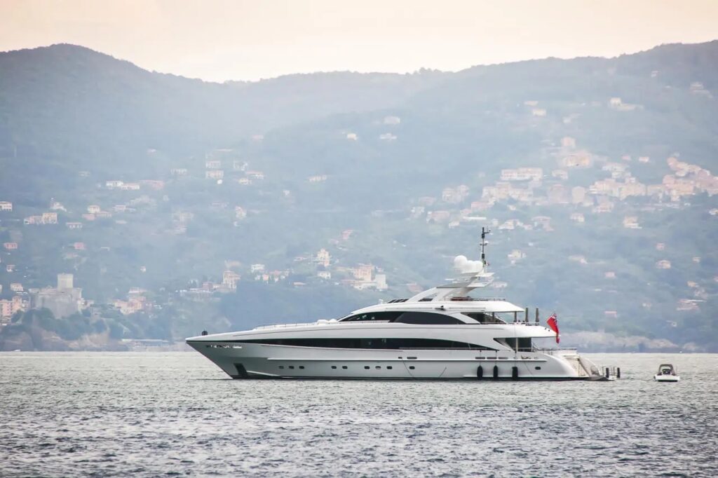 Heesen 4400 Yachts for Sale | Used Heesen 4400 Yacht Price ...